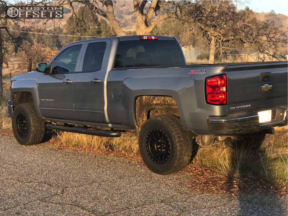 2015 Chevrolet Silverado 1500 with 18x9 -12 Method Mesh and 33/12.5R18 ...