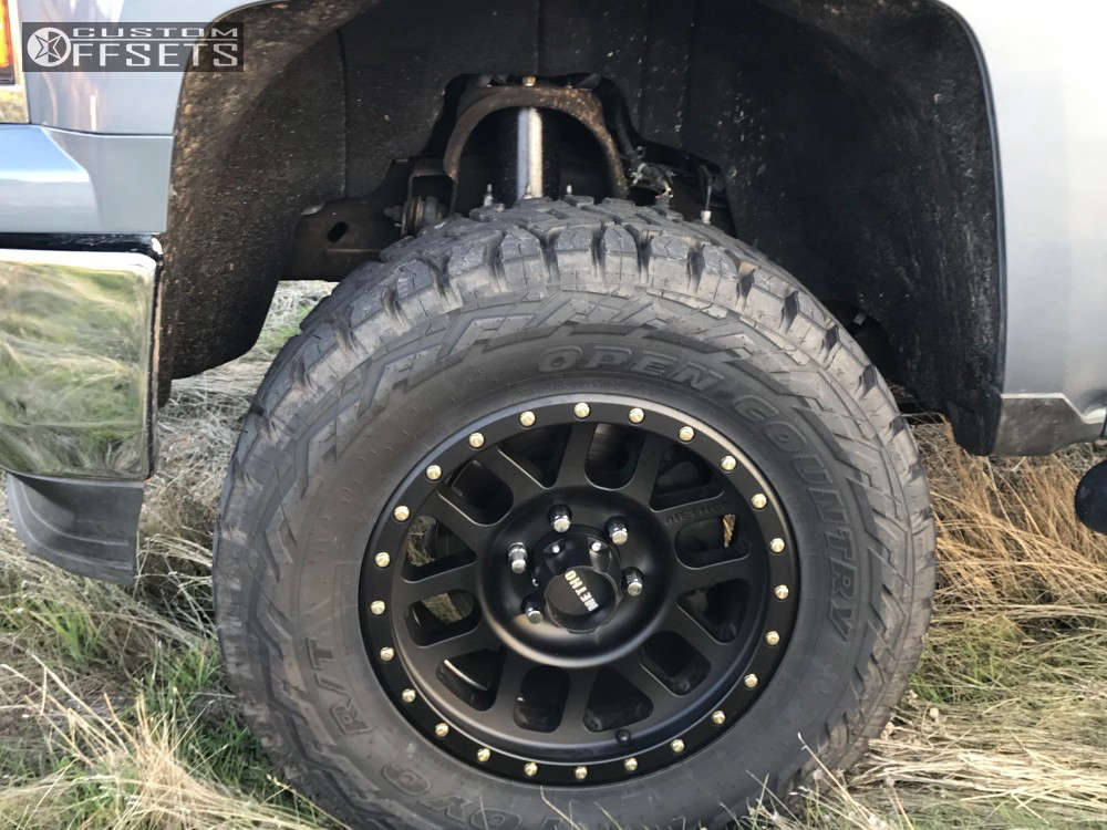 2015 Chevrolet Silverado 1500 with 18x9 -12 Method Mesh and 33/12.5R18 ...