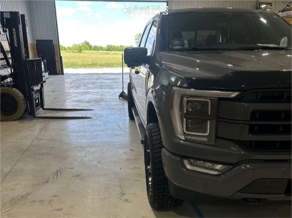 2021 Ford F-150 with 20x9 0 Fuel Coupler and 285/55R20 Falken Wildpeak ...