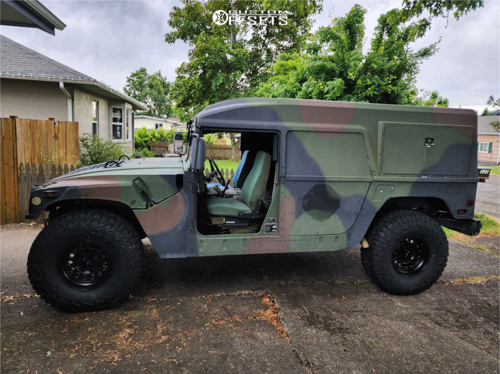 2002 Hummer M1097a2 with 17x9 0 Raceline Rockcrusher and 38/13.5R17 ...