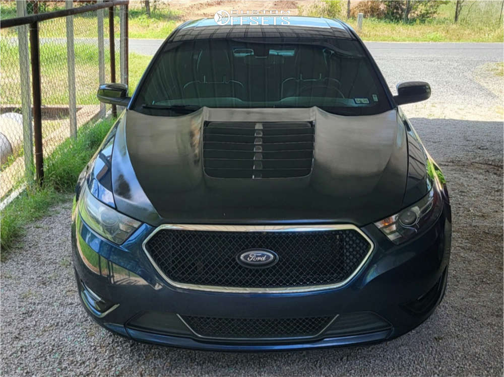 2016 Ford Taurus with 20x8.5 35 Vors Tr4 and 245/45R20 Continental ...