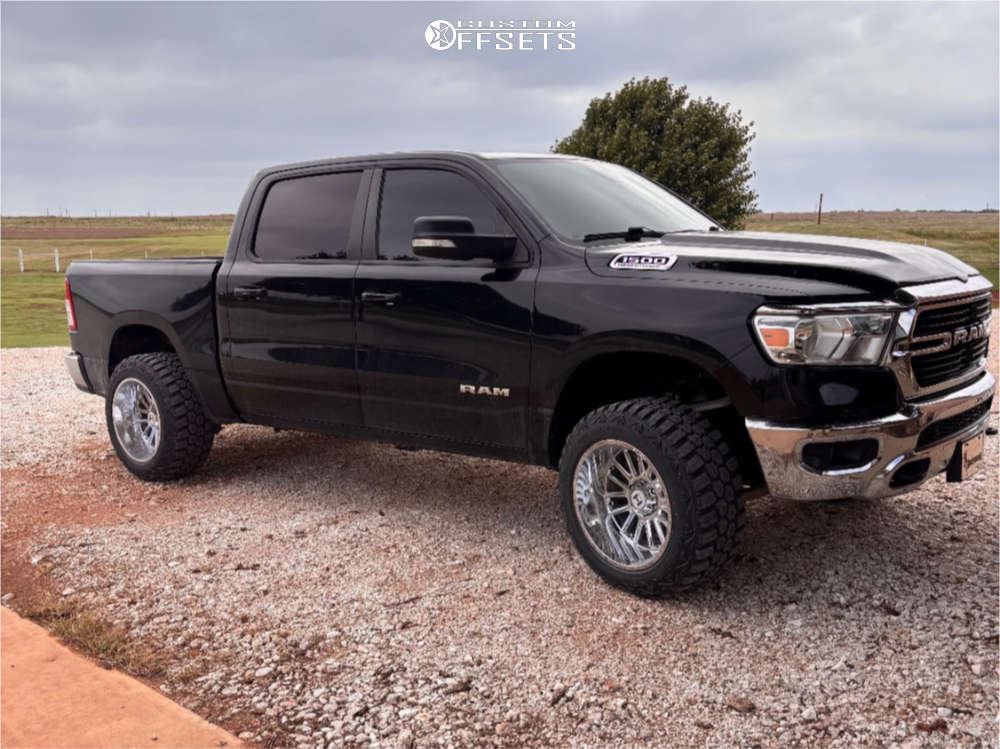2021 Ram 1500 with 20x12 -44 Hostile H115 and 33/12.5R20 RBP Repulsor ...