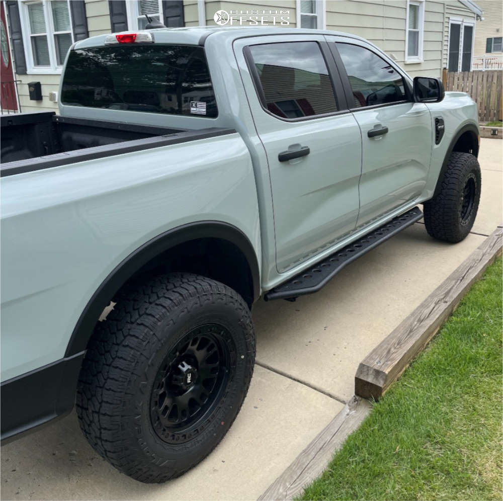 2024 Ford Ranger with 17x9 -12 Rough Country 82 Series and 265/70R17 ...
