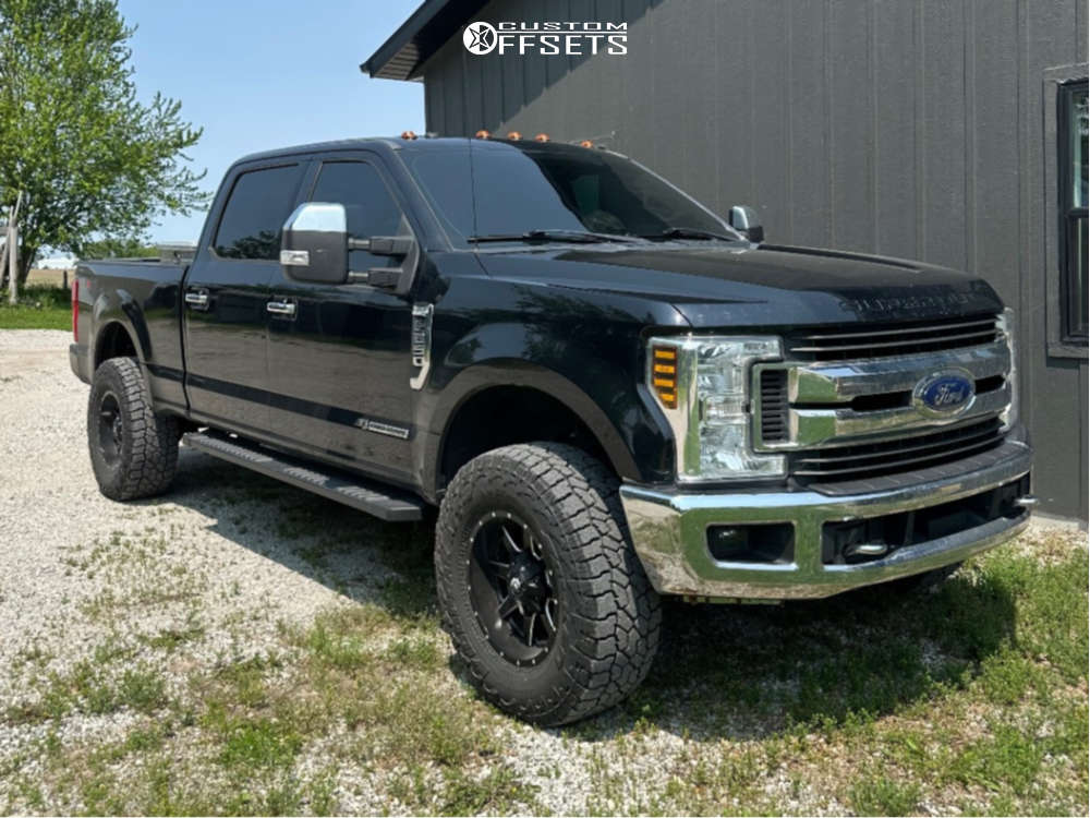 2018 Ford F-250 Super Duty with 18x9 -12 Fuel Maverick and 35/12.5R18 ...