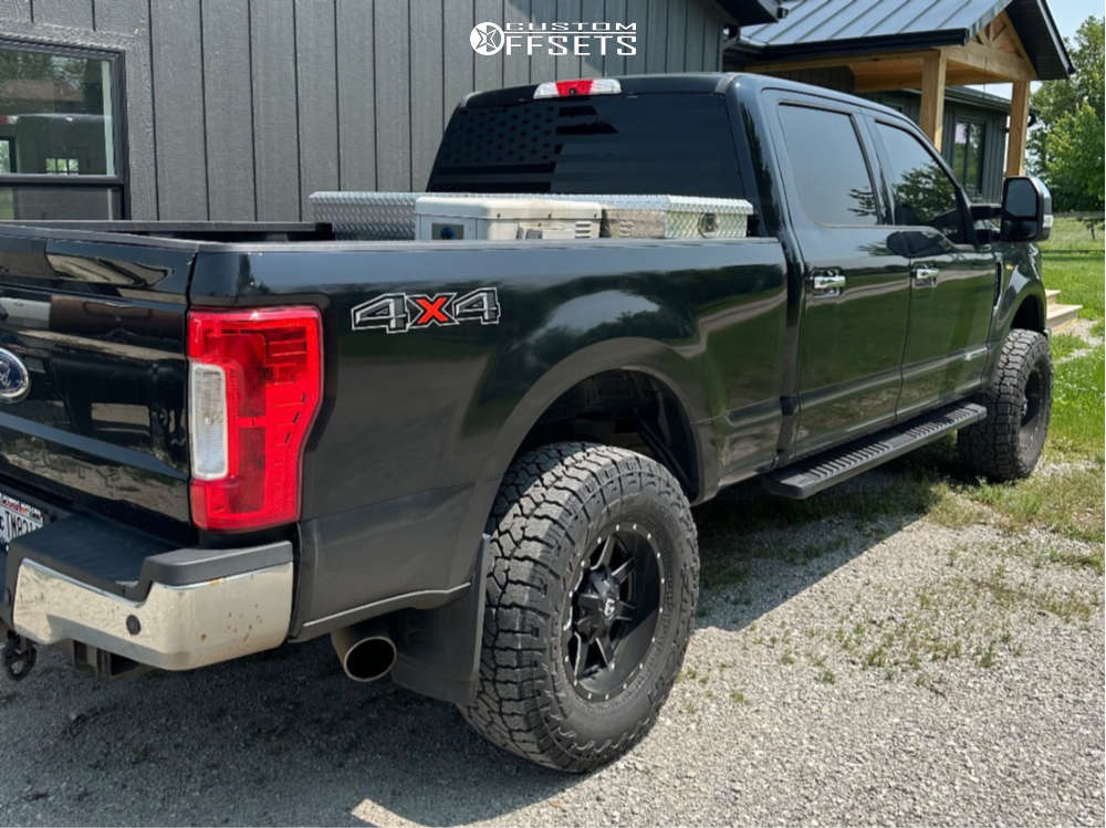 2018 Ford F-250 Super Duty with 18x9 -12 Fuel Maverick and 35/12.5R18 ...