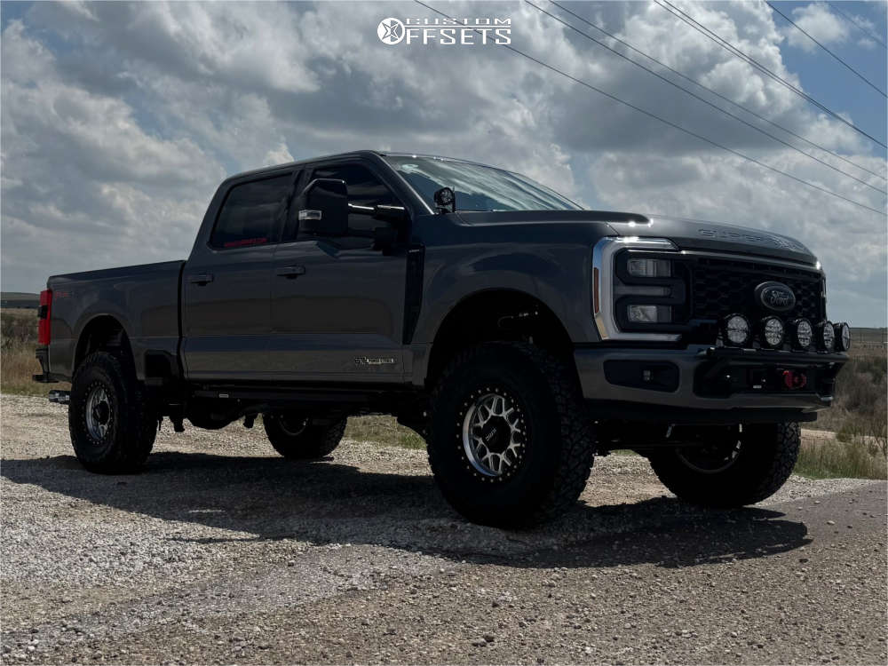 2025 Ford F-250 Super Duty with 18x8.5 0 KMC Km549 and 37/12.5R18 Toyo ...