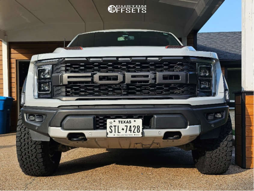 2023 Ford F-150 with 17x8.5 0 Method Double Standard and 37/12.5R17 ...