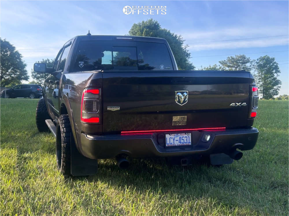 2017 Ram 1500 with 22x12 -44 TIS 544MB and 33/12.5R22 AMP Terrain ...