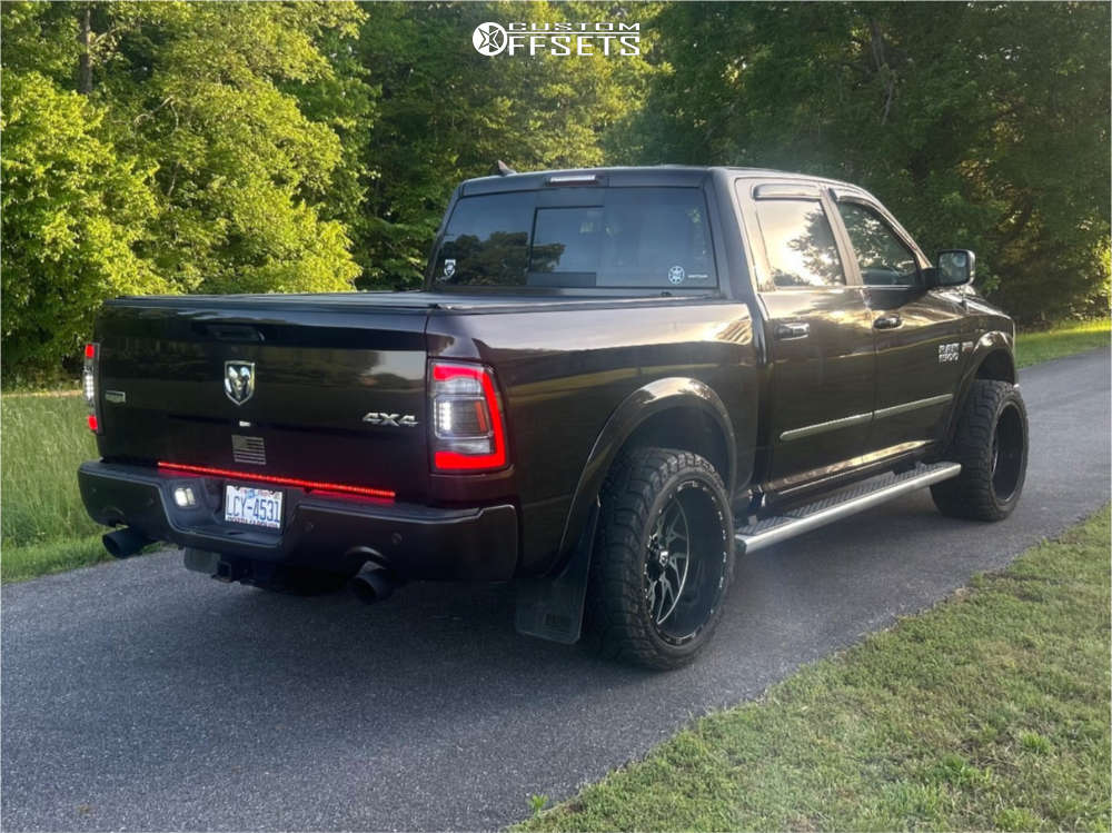 2017 Ram 1500 with 22x12 -44 TIS 544MB and 33/12.5R22 AMP Terrain ...
