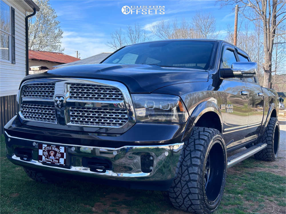 2017 Ram 1500 with 22x12 -44 TIS 544MB and 33/12.5R22 AMP Terrain ...