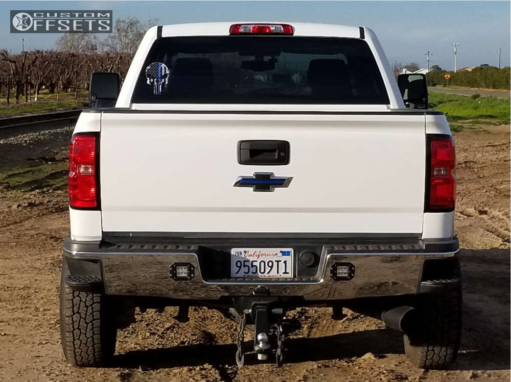 2015 Chevrolet Silverado 2500 HD with 17x8.5 Method Grid and 245/75R17 ...