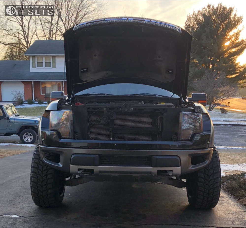 2013 Ford Raptor with 22x12 -44 Dropstars 653mb and 35/12.5R22 Road One ...
