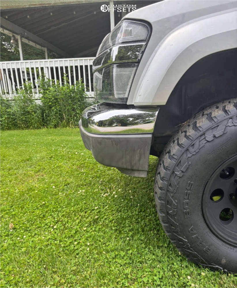 2011 Chevrolet Colorado with 16x8 -12 Pro Comp Series 69 and 265/75R16 ...