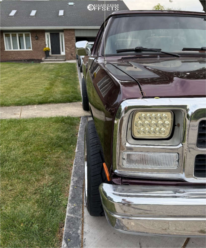 1993 Dodge D250 with 22x12 -44 KG1 Forged Seismic and 305/40R22 Nitto ...