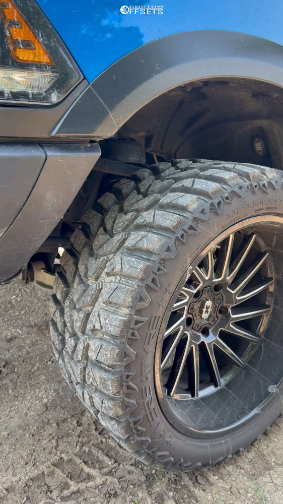 2022 Ram 1500 Classic with 22x12 -51 Vision Rapier and 33/13.5R22 ...