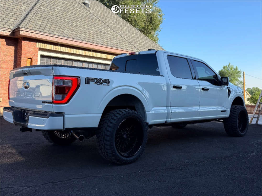 2022 Ford F-150 with 22x12 -44 Axe Offroad Kratos and 33/13.5R22 ...