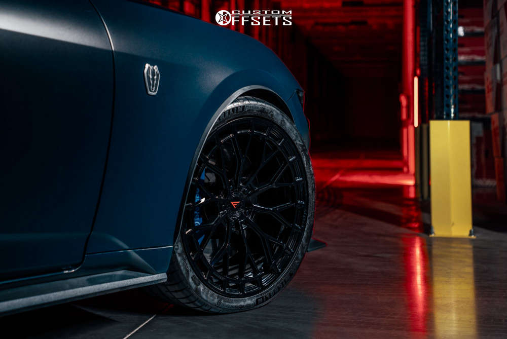 2024 Ford Mustang with 20x10 28 Ferrada F8-fr12 and 275/35R20 Lexani Lx ...
