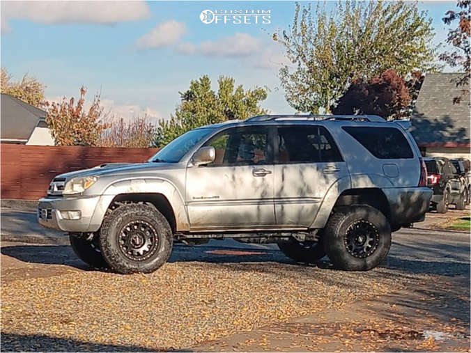 2003 Toyota 4Runner with 17x8.5 0 Method Mr305 and 33/12.5R17 ...