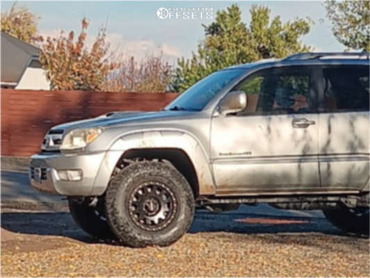 2003 Toyota 4Runner with 17x8.5 0 Method Mr305 and 33/12.5R17 ...
