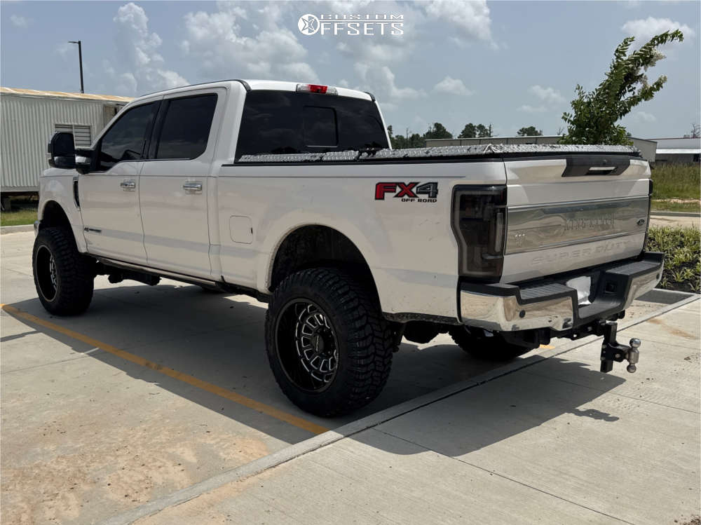 2019 Ford F-250 Super Duty with 22x12 -44 Raceline Warp and 37/12.5R22 Radar Renegade Rt and ...