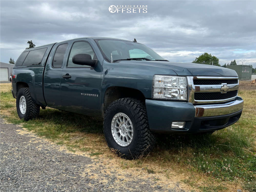 2007 Chevrolet Silverado 1500 with 17x8.5 0 DTS 606ms and 35/12.5R17 ...