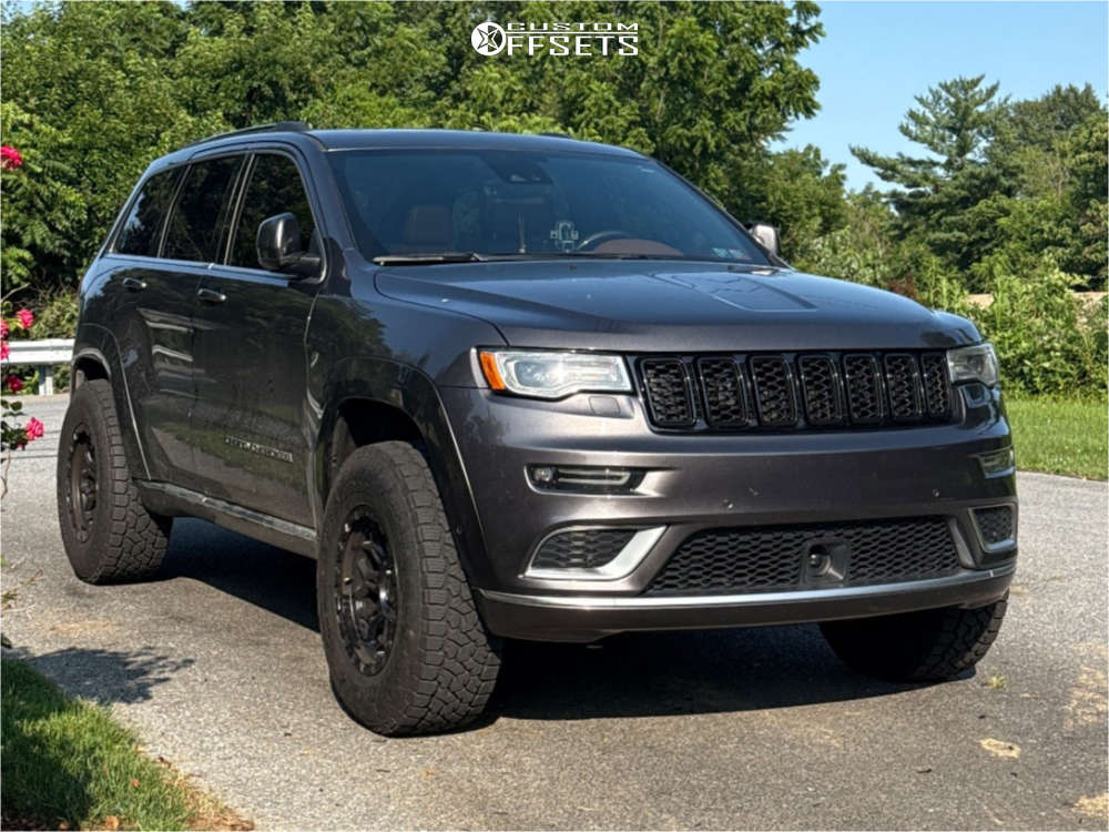 2017 Jeep Grand Cherokee with 17x9 0 K2 Offroad Maverick and 285/70R17 Toyo Tires Open Country A ...