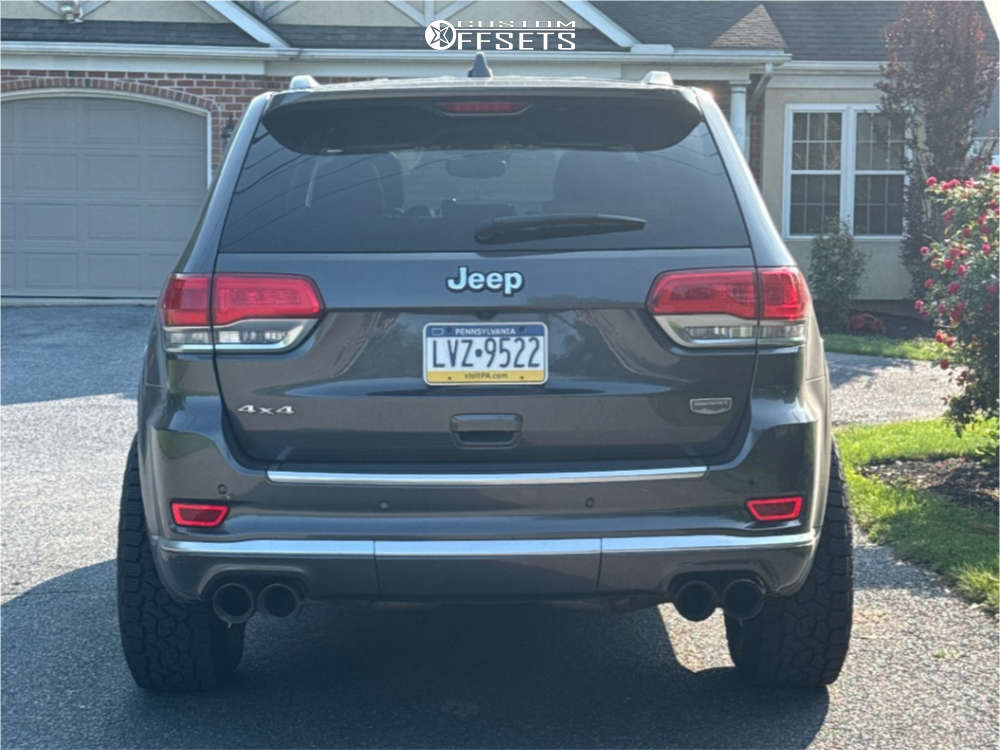 2017 Jeep Grand Cherokee with 17x9 0 K2 Offroad Maverick and 285/70R17 Toyo Tires Open Country A ...