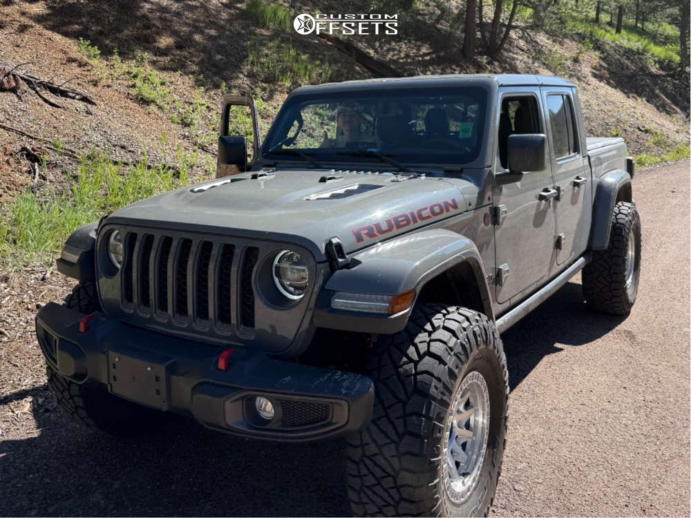 2022 Jeep Gladiator with 17x9 -12 Lock Offroad Wheels Lunatic and 37/12 ...