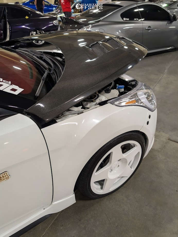 2016 Hyundai Veloster with 18x8.5 30 Fifteen52 Tarmac and 235/40R18 ...