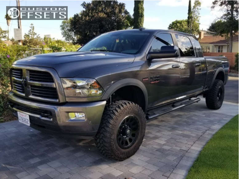 2017 Ram 2500 with 18x9 0 Fuel Vector and 35/12.5R18 Lexani Mud Beast ...