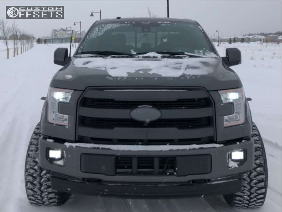 2017 Ford F-150 with 22x14 -70 Fuel Nuts and 33/12.5R22 Comforser ...