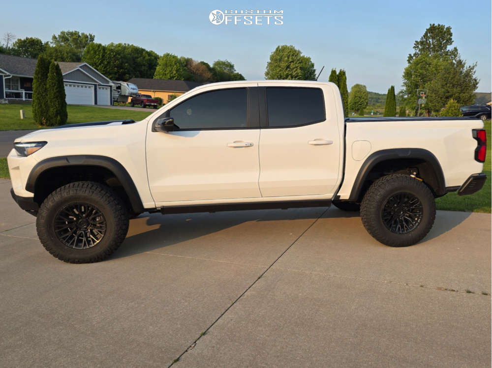 2024 Chevrolet Colorado with 17x9 -12 Fuel Rebar 6 and 285/70R17 Nitto ...
