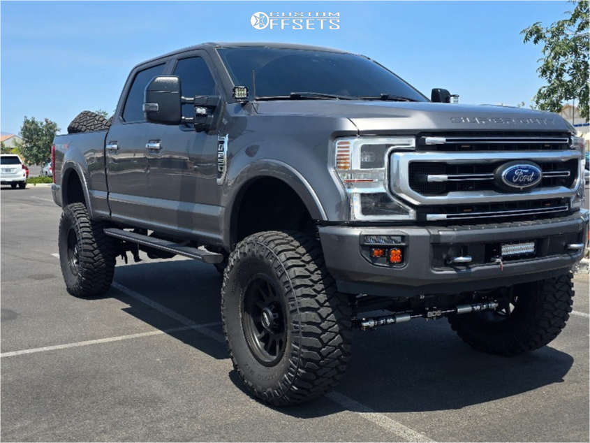 2022 Ford F-250 Super Duty with 20x9 -12 Method Mr605 and 40/14.5R20 ...