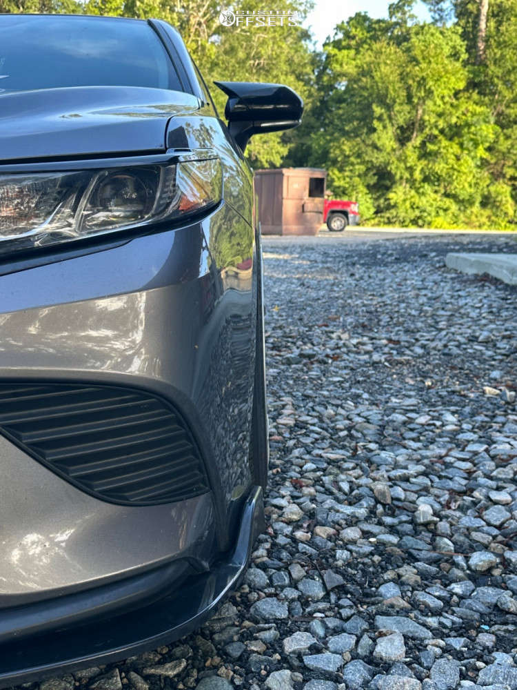 2018 Toyota Camry with 19x9.5 35 Vors Tr4 and 235/40R19 Lexani Lx ...