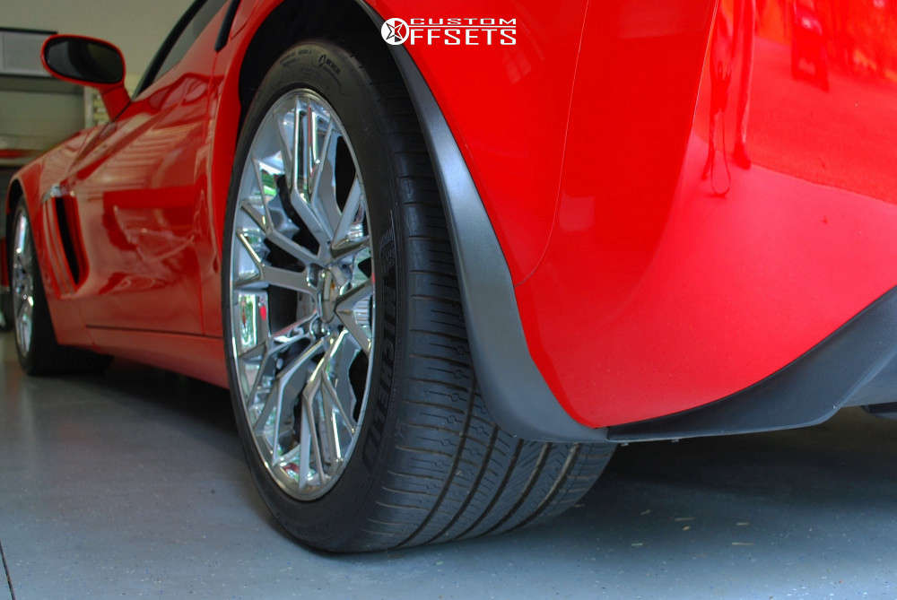 2013 Chevrolet Corvette with 18x9.5 40 Factory Reproductions Fr22 and ...