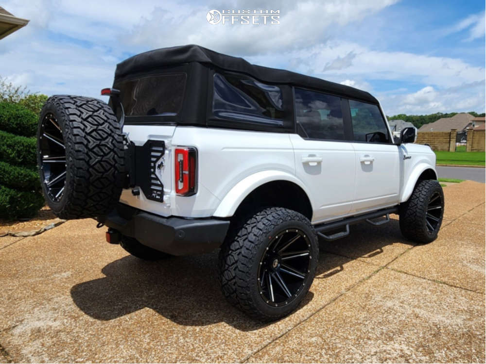 2022 Ford Bronco with 22x12 -44 XF Offroad Xf-220 and 35/12.5R22 ...