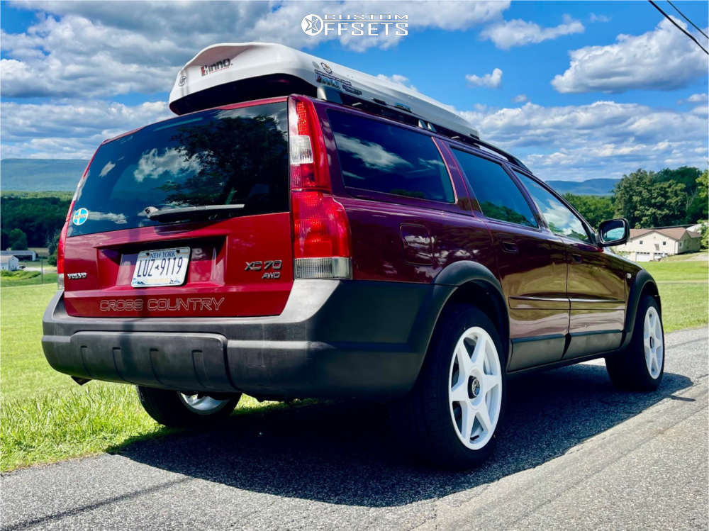 2004 Volvo XC70 with 18x8.5 45 Fifteen52 Tarmac Evo and 235/50R18 ...