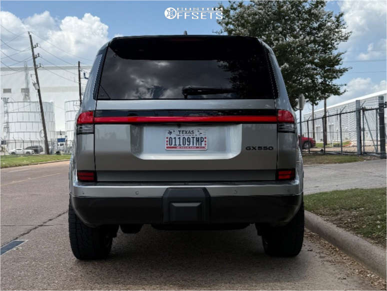 2025 Lexus GX550 with 22x9.5 30 Vossen Hf6-4 and 285/45R22 Cooper ...