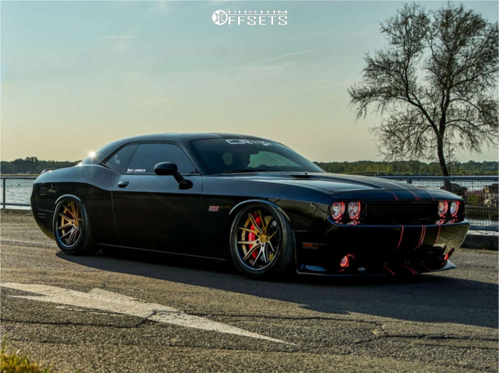 2016 Dodge Challenger with 20x9 15 Ferrada Fr2 and 245/35R20 Nitto ...