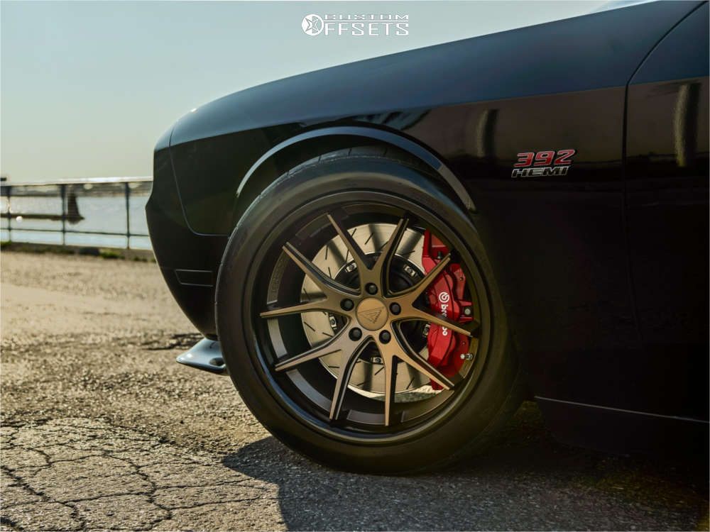 2016 Dodge Challenger with 20x9 15 Ferrada Fr2 and 245/35R20 Nitto ...
