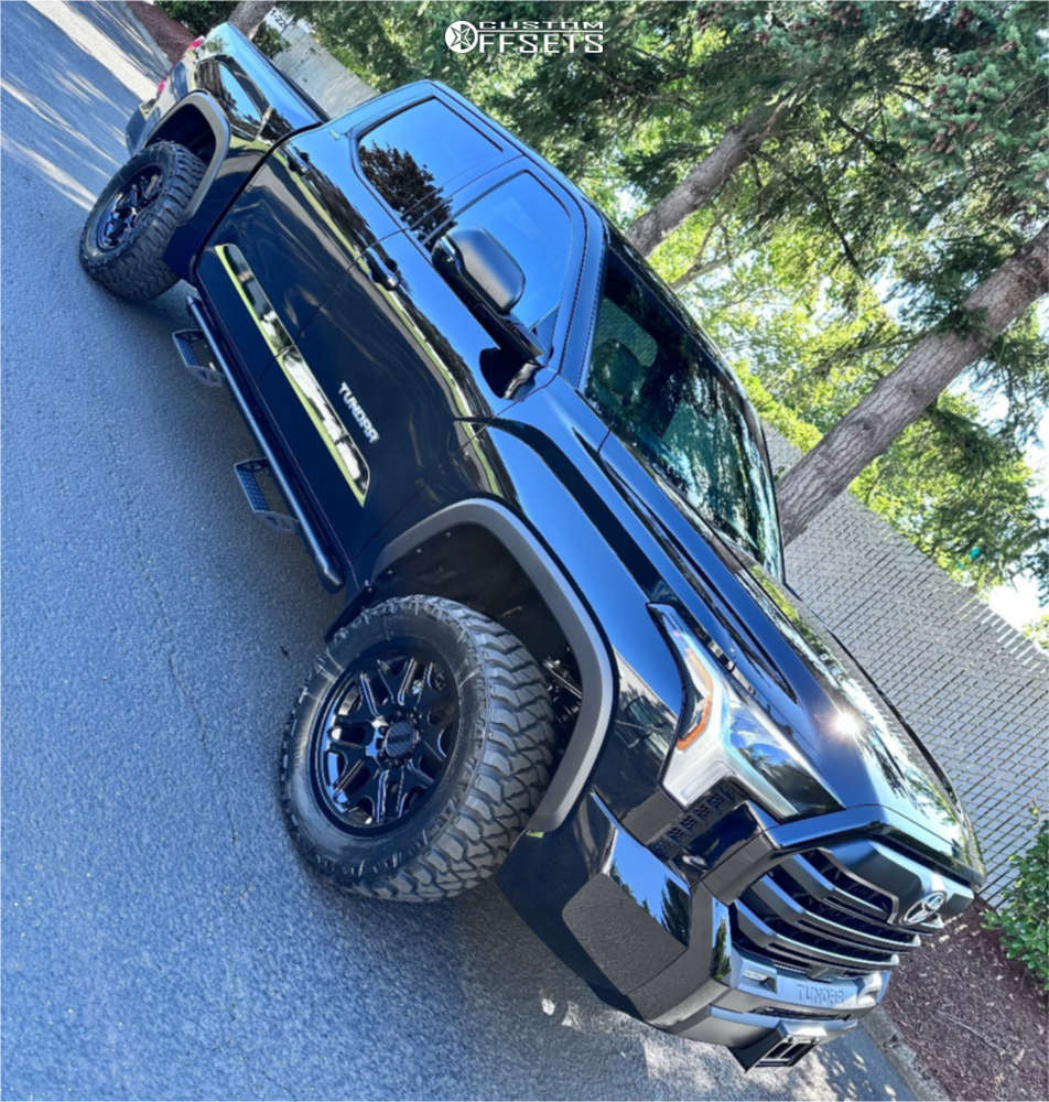 2025 Toyota Tundra with 20x9 12 Method Mr322 and 33/12.5R20 Mickey ...
