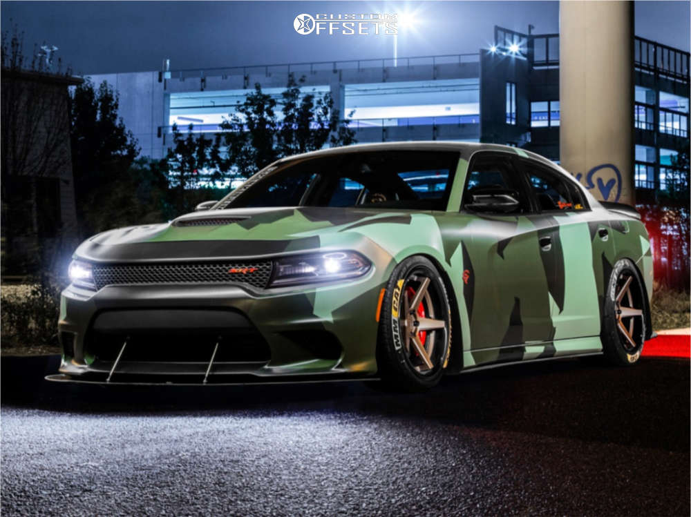 2016 Dodge Charger with 20x10.5 20 Ferrada Fr3 and 275/35R20 Pirelli ...