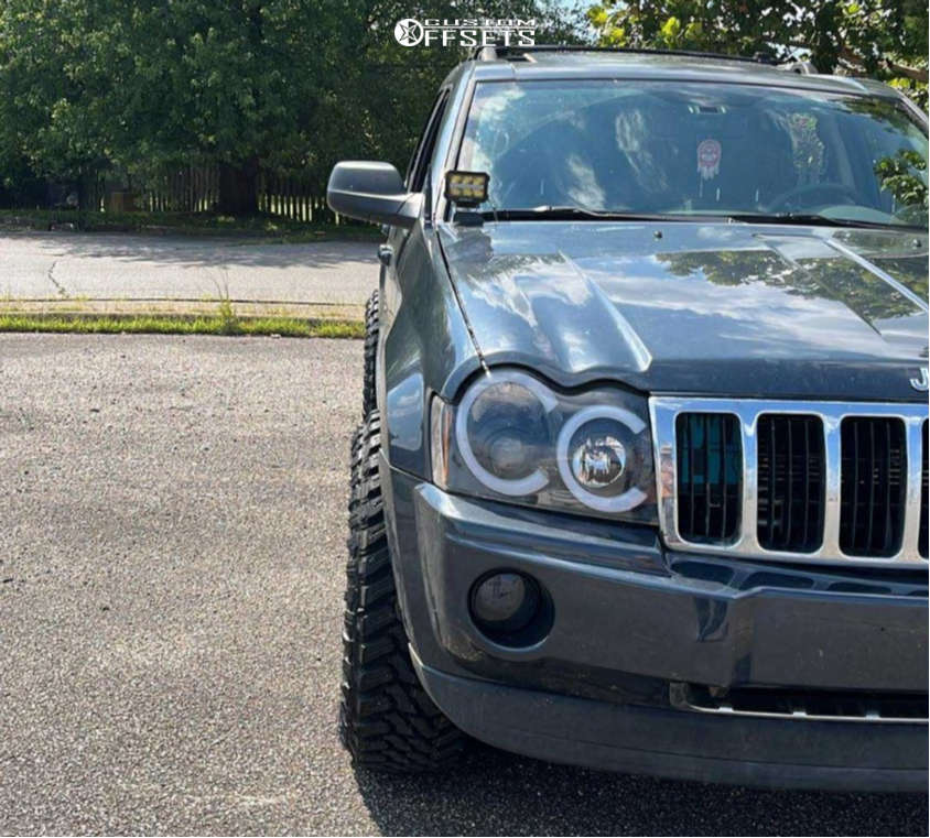 2007 Jeep Grand Cherokee with 17x9 -6 Pro Comp 69 and 265/70R17 Atturo ...