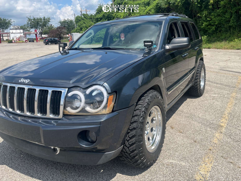 2007 Jeep Grand Cherokee with 17x9 -6 Pro Comp 69 and 265/70R17 Atturo ...
