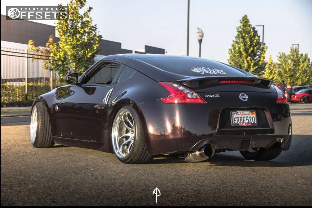 2011 Nissan 370Z with 19x10 -12 Work Emotion Cr 2p and 235/35R19 ...