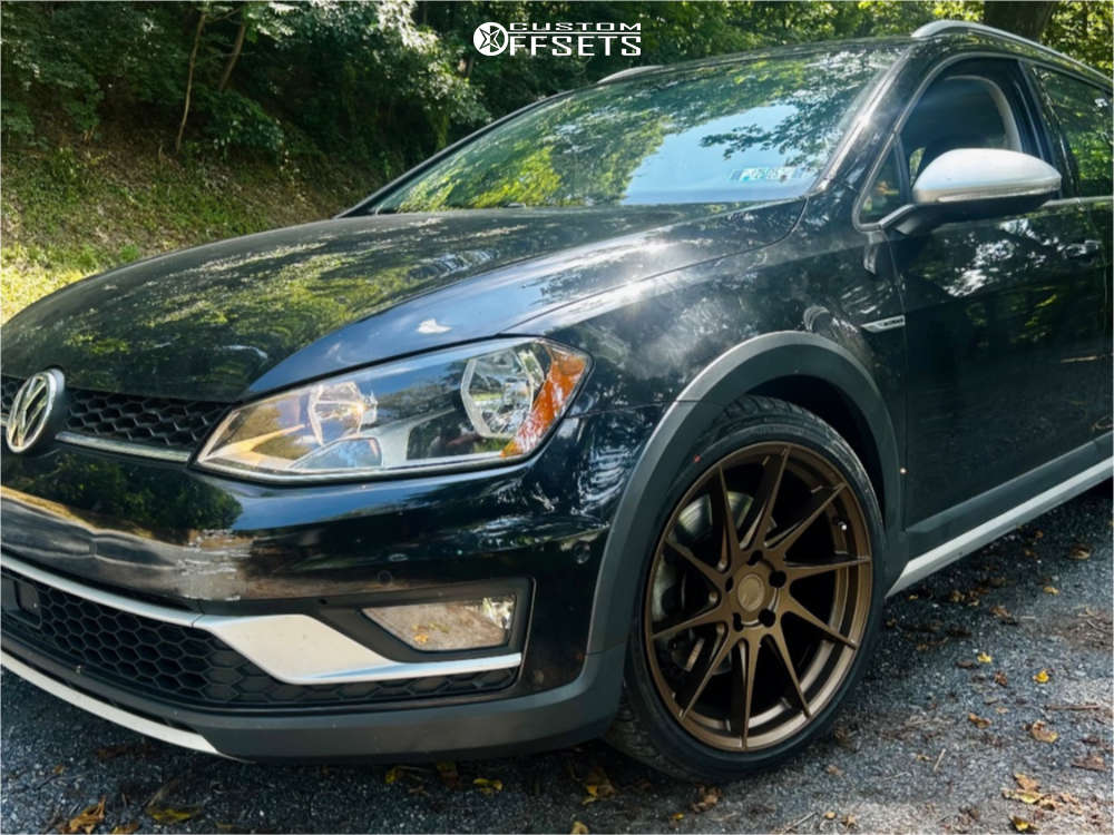 2017 Volkswagen Golf Alltrack with 18x8.5 35 Aodhan Ah09 and 225/40R18 ...