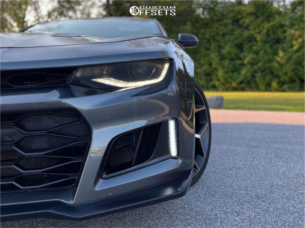 2018 Chevrolet Camaro with 20x10 23 OE Performance 126 and 285/30R20 ...