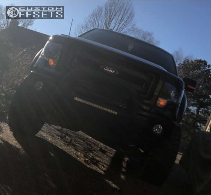 2013 Ford F-150 with 22x12 -44 Cali Offroad Twisted and 35/12.5R22 ...