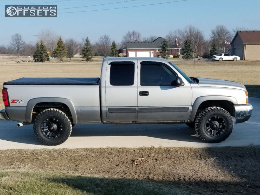 2006 Chevrolet Silverado 1500 with 18x9 -12 XD Xd778 and 285/65R18 ...