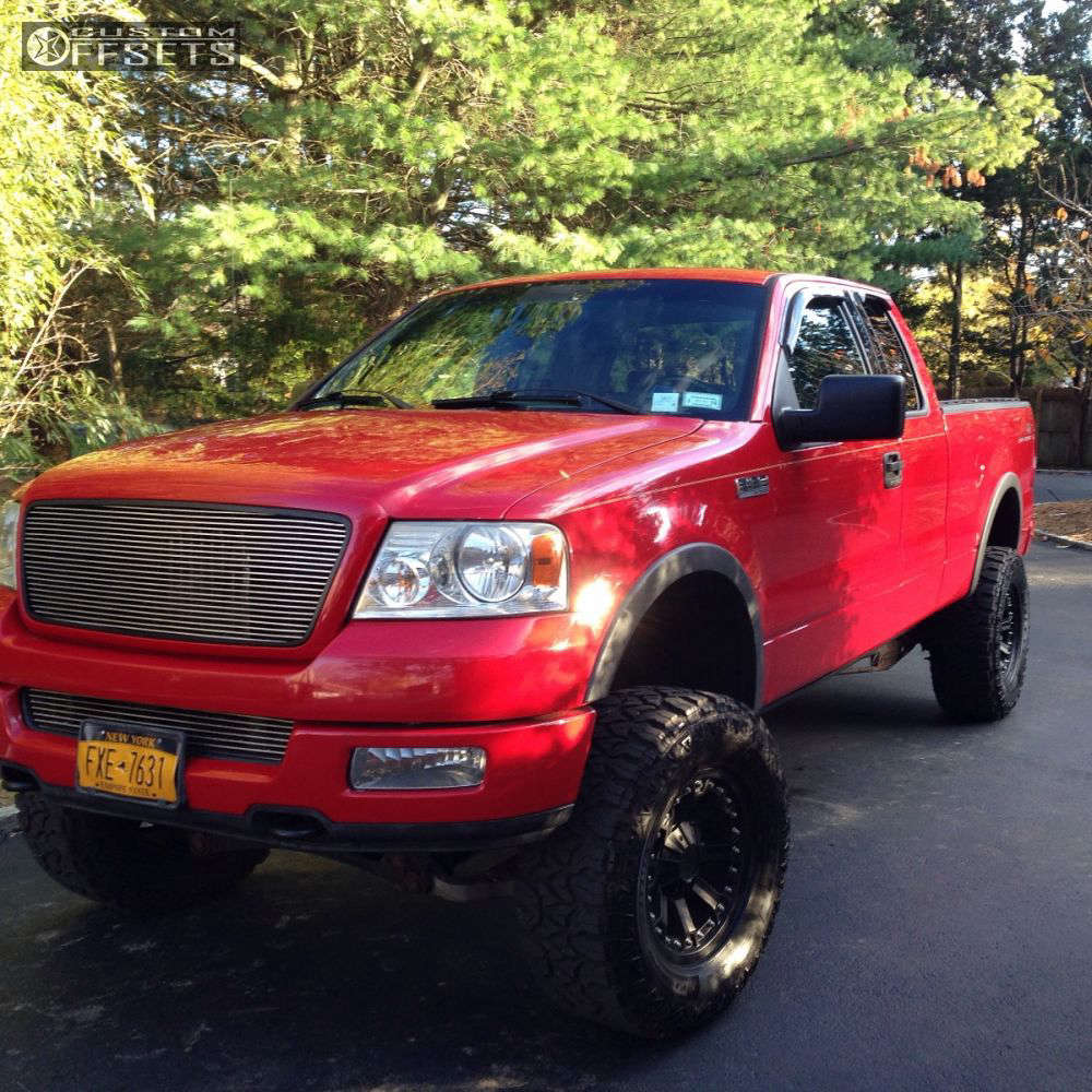 2004 Ford F-150 with 18x9 0 Pro Comp Series 33 and 325/65R18 Fierce ...